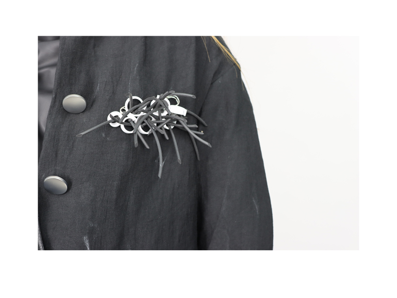 Brosa Dama The Divine Oasis » Papucei